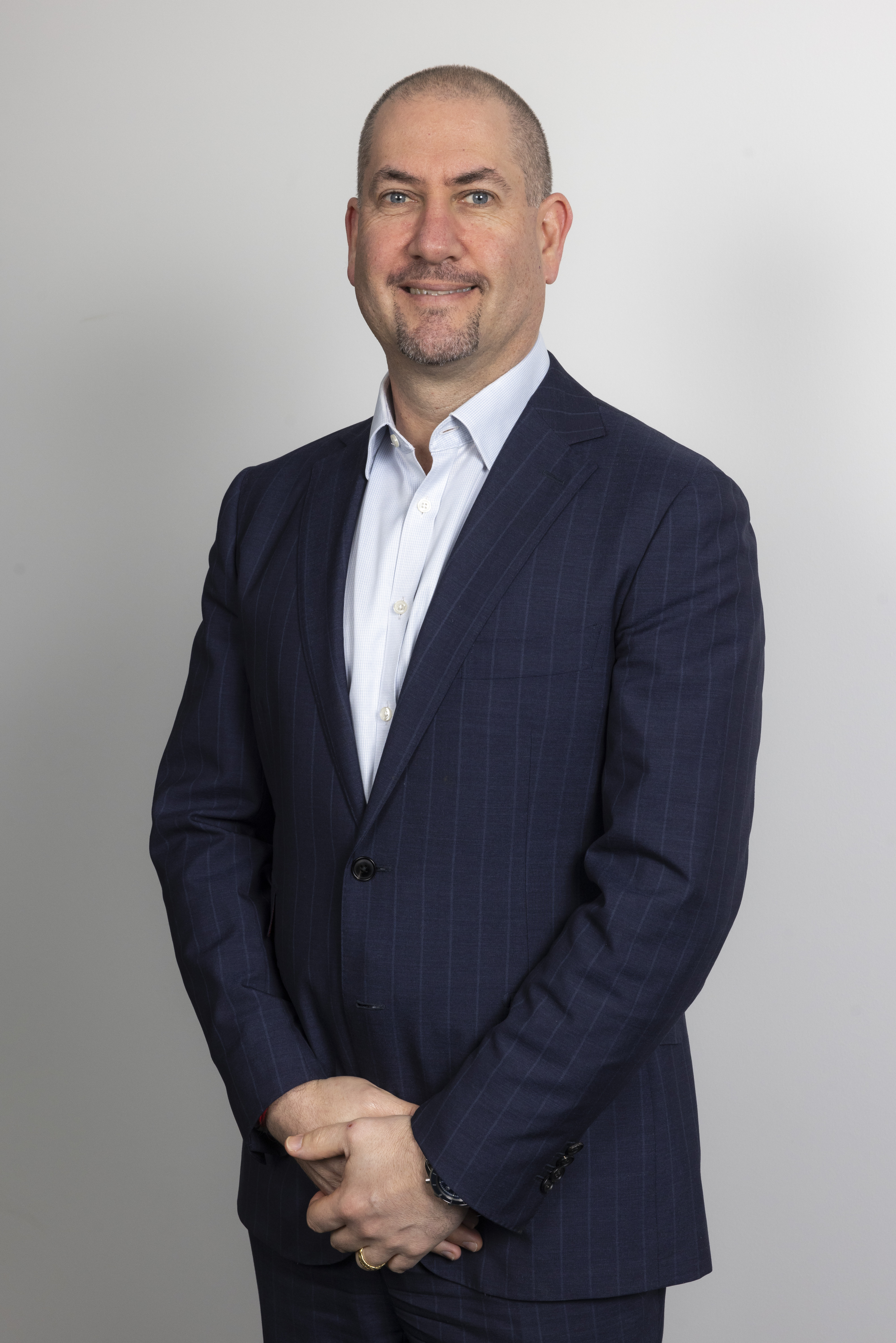 Robin Cohen | Senior Finance Executive | Ledge Finance